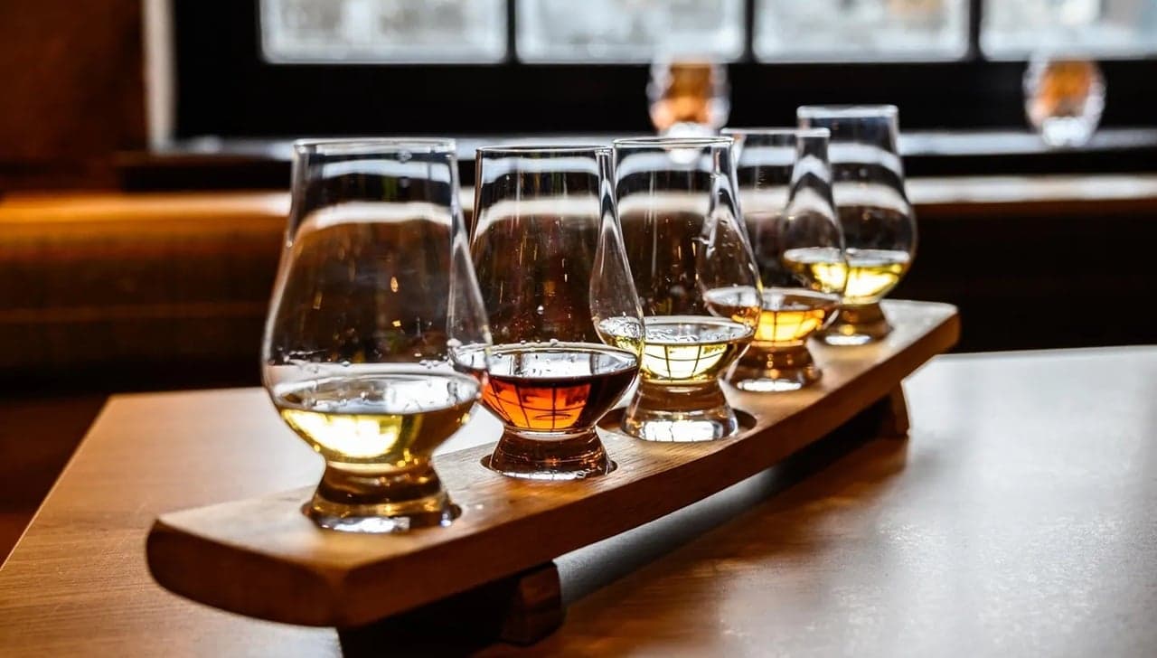 El mejor whisky escocés de pura malta del mundo - Forbes Colombia